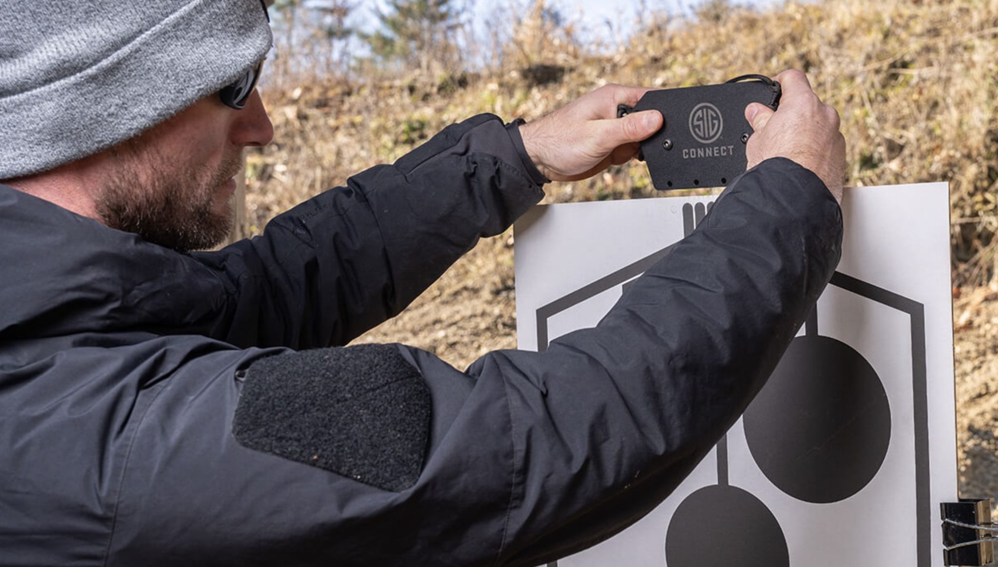 SIG SAUER Demos Their New SIG CONNECT Training App - NRAAM - Shooting ...