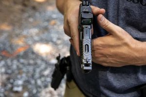 Smith & Wesson’s Metal Framed M&P 2.0 Carry Comp and Full Size Pistols ...