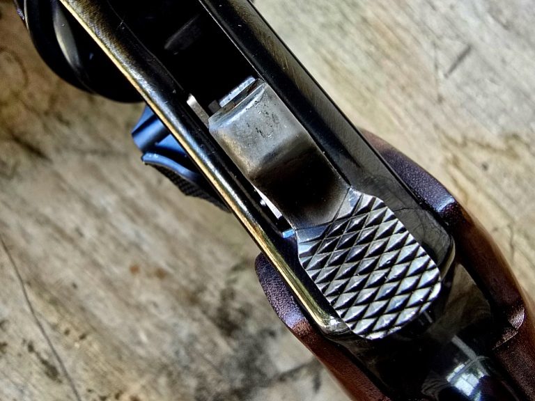 Gun Review: Smith & Wesson Model 19 Classic Revolver - Shooting News Weekly