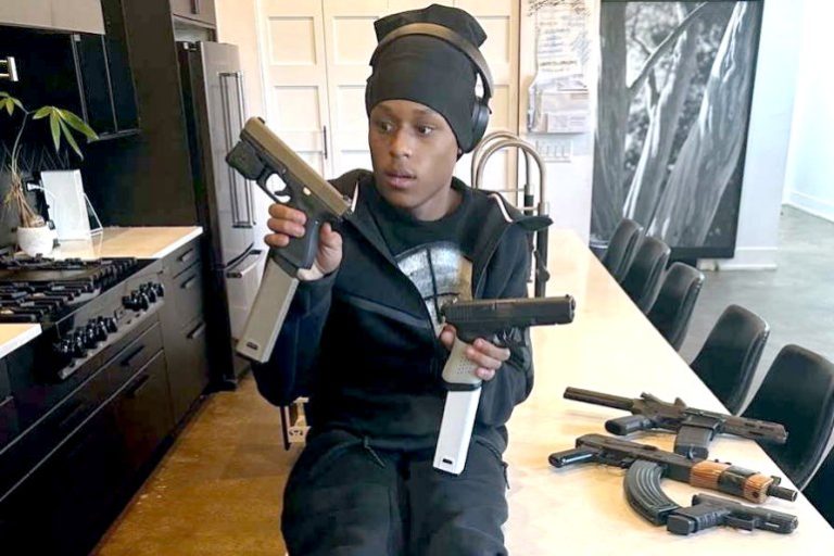Tough Year for Chicago Rappers: 4 Block Lil Mari Shot by Female CCW ...
